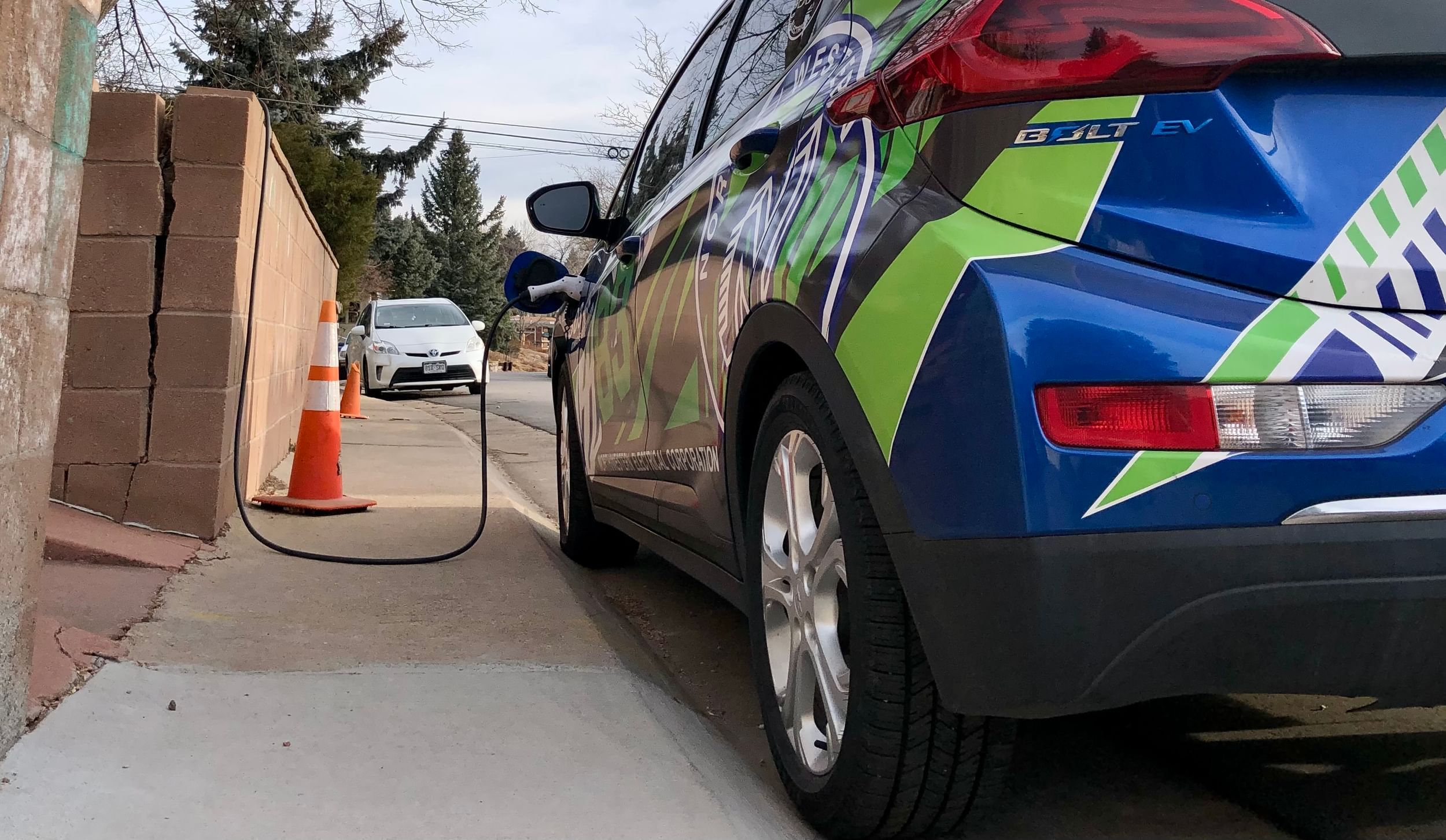 How to pick the best electric-vehicle charger for you | Canary Media