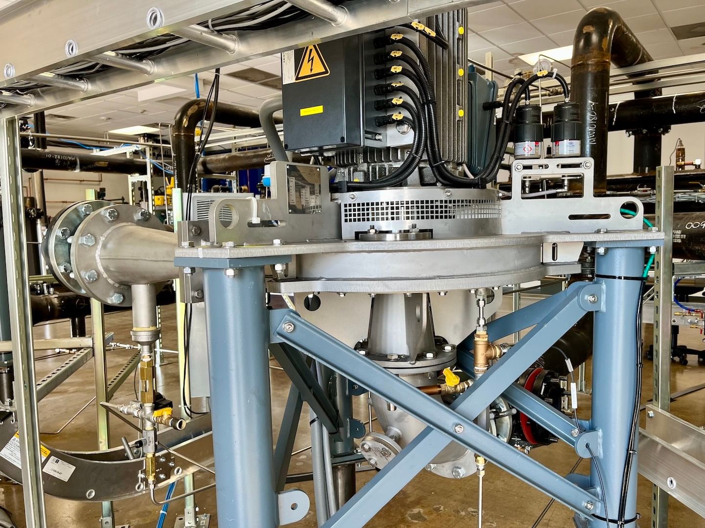 This industrial heat pump is cheaper to run than a… | Canary Media