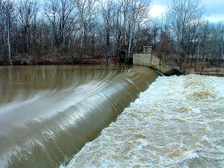 Companies see new energy potential in old hydro dams | Canary Media