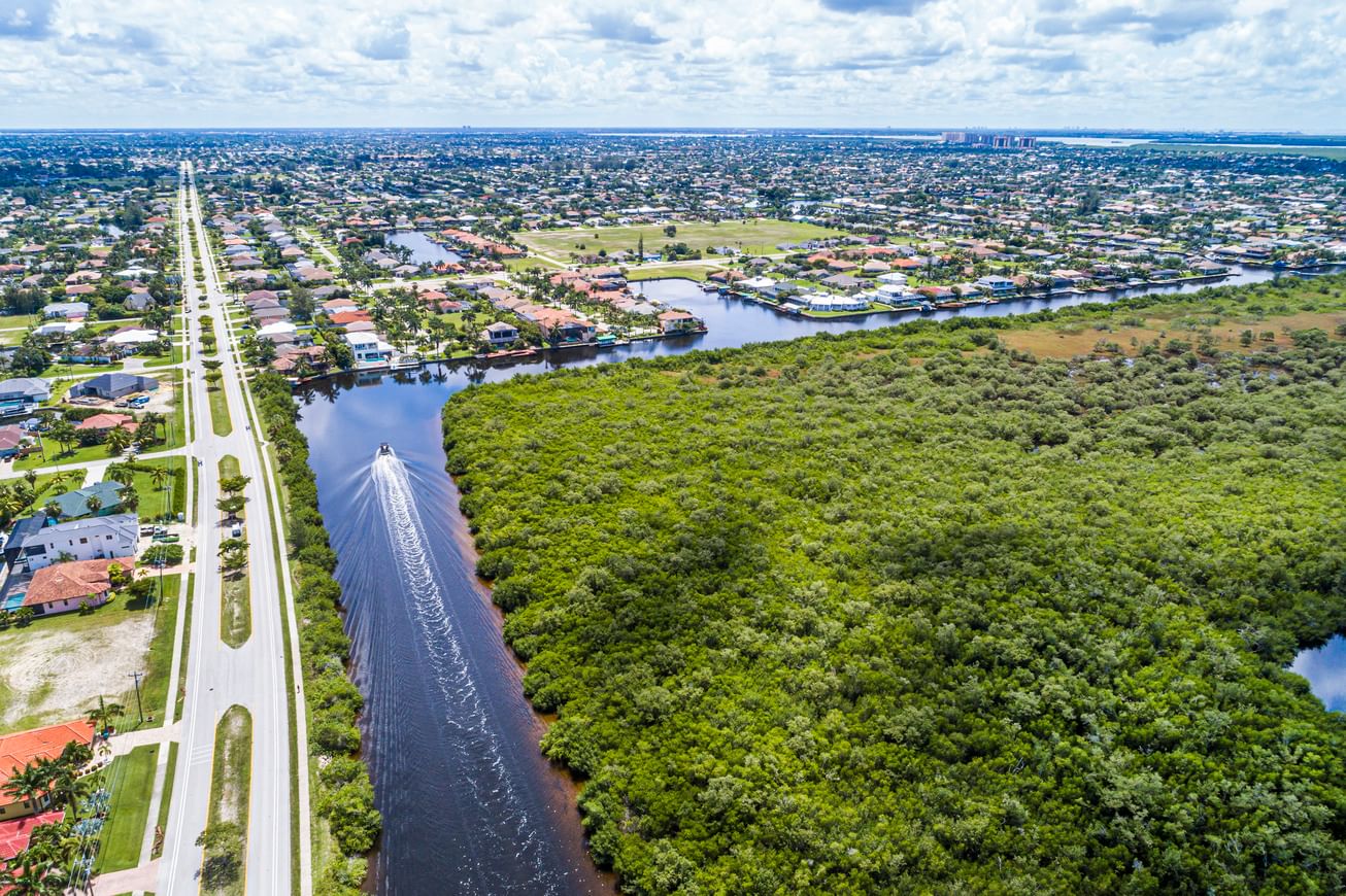 The ‘ecological Ponzi scheme’ putting Florida at risk | Canary Media
